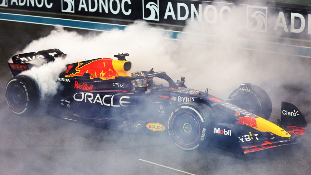 Max ปิดฉากสนามสุดท้าย F1 2022 ได้สวย เก็บเพิ่มได้อีก 1 รวมเป็น 15 แชมป์ในปีเดียว ที่อาบูดาบี ...